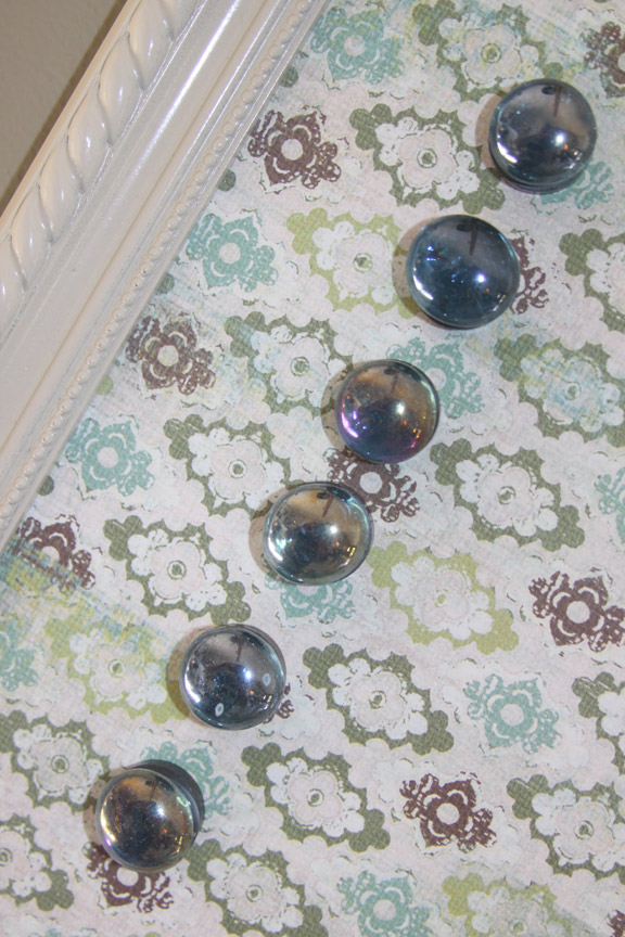 Make Your Own Interchangable Magnetic Memo Board Using A Picture Frame ...